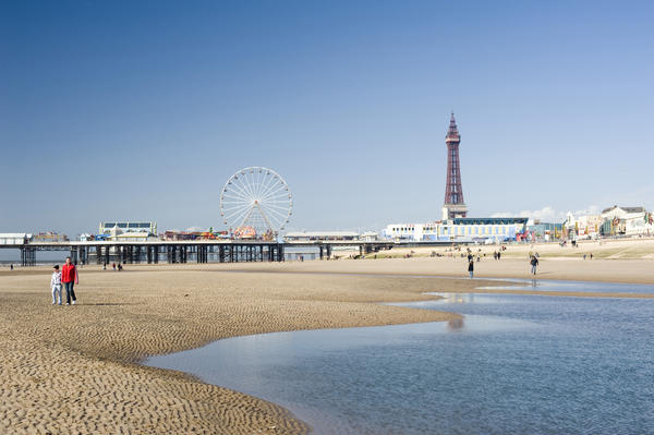 Blackpool sands and central pier-7654 | Stockarch Free Stock Photo Archive
