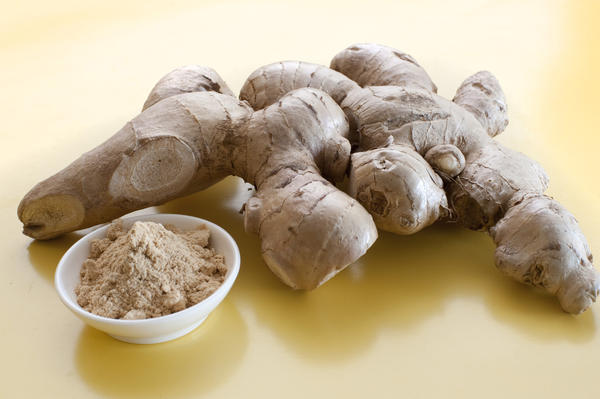 Whole and ground root ginger-7900 | Stockarch Free Stock Photo Archive